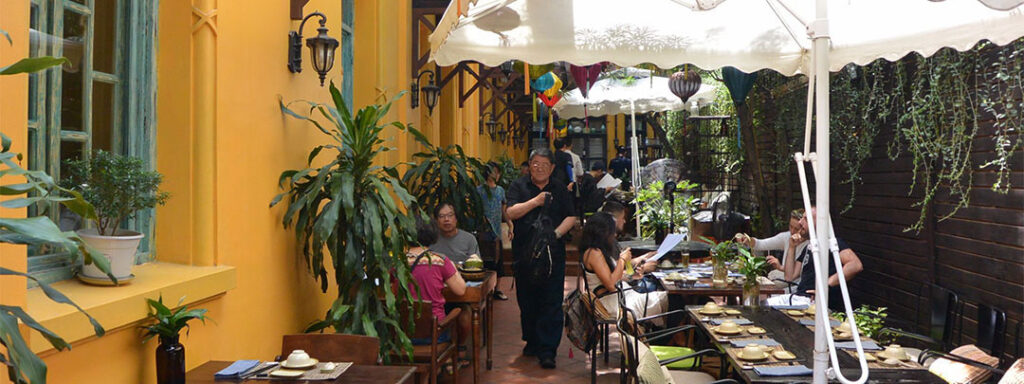 Hanoi’s 12 Best Must-Eat Restaurants & 3 Delicious Street Foods to Try